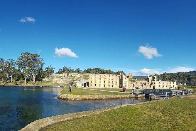 7-Day Super Value Tour of Tasmania: Explore Tasmania's West and East Coasts - Who Should Consider This Tour?