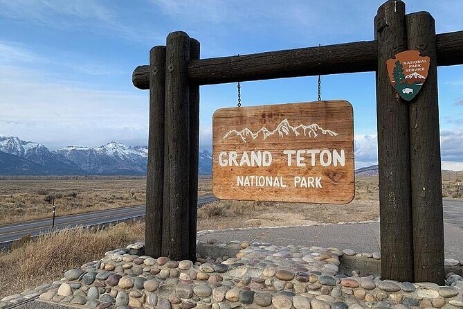 7 -Day Tour from Las Vegas to Yellowstone National Park - Day 6: The Great Salt Lake and onward to Las Vegas