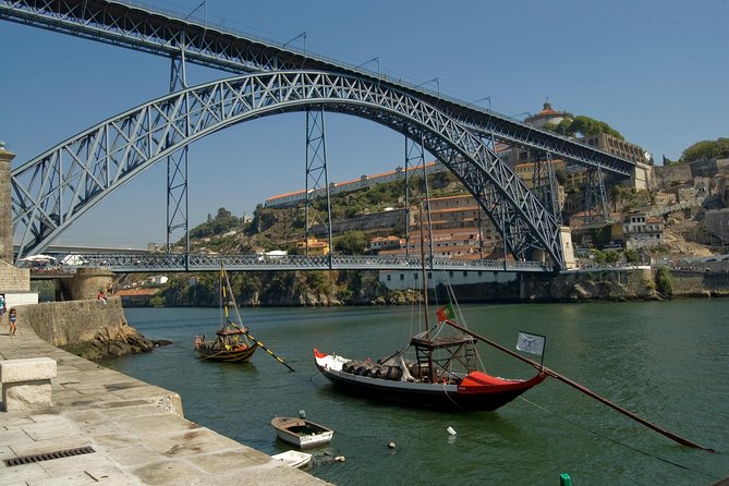 7 Days Private Tour in Portugal From Lisbon - Picturesque Landscapes: Douro Valley and Nazare