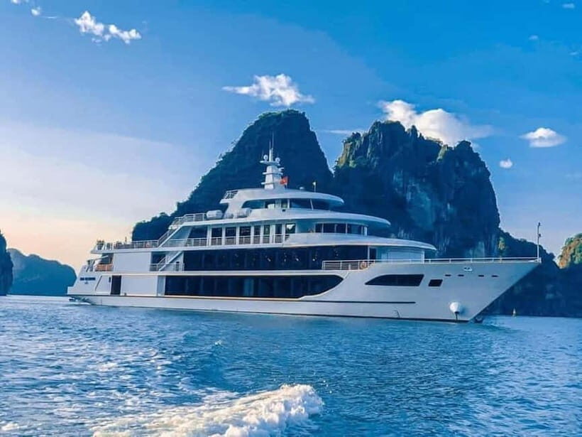 7 hours to discover HaLong Bay on Luxury Day Cruise - Exploring HaLong Bay on a Luxury Day Cruise: A Detailed Look