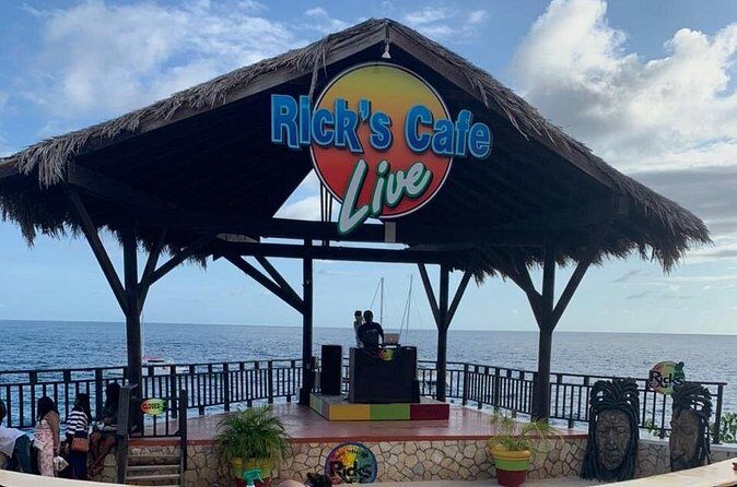 7 Mile Beach and Rick's Cafe in Negril from Montego Bay Private Tour - The Sum Up: Who Should Consider This Tour?