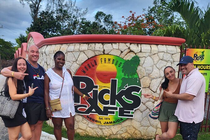 7 Mile Beach and Rick's Cafe Private Tour - The Value and Who Will Appreciate This Tour