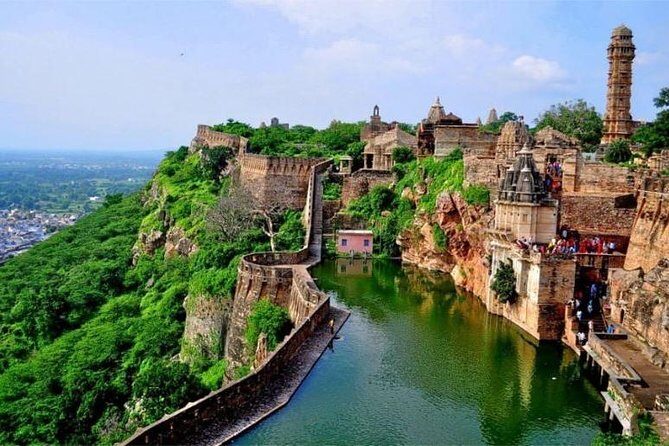 7 Nights 8 Days tour of Forts, Palaces and Stepped Wells - A Detailed Look at the Itinerary