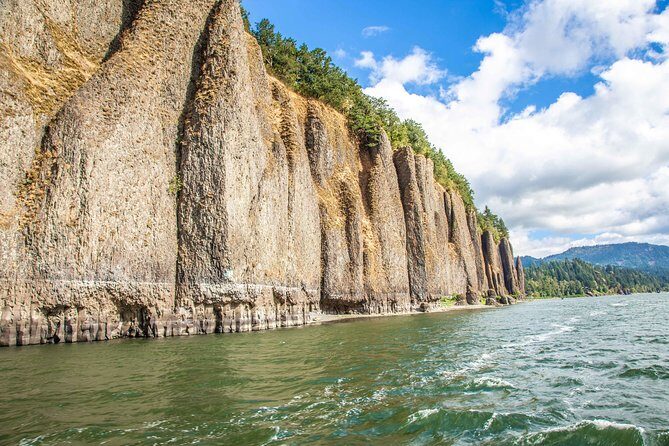 7 Wonders of the Gorge 3.5-hour Jetboat Cruise - The Sum Up