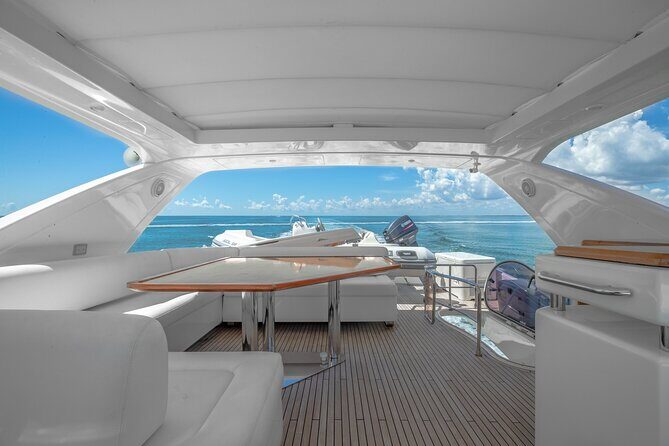 70' Azimut Flybridge Yacht Charter - Authentic Opinions from Travelers
