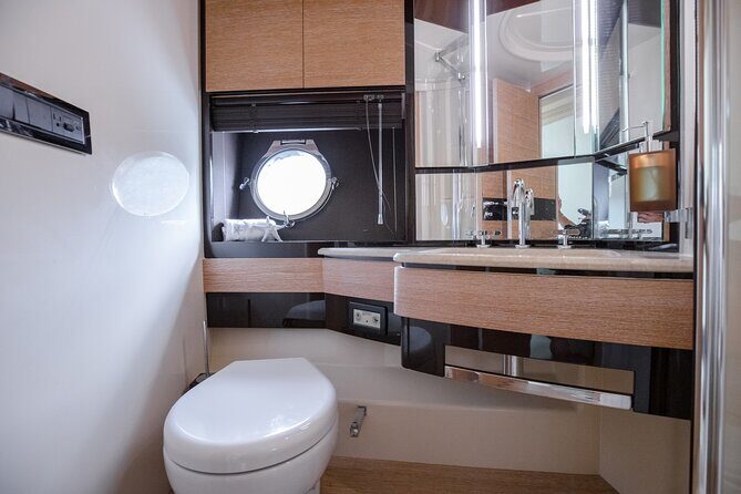 70' Azimut Flybridge Yacht Charter - Who Should Consider This Experience?