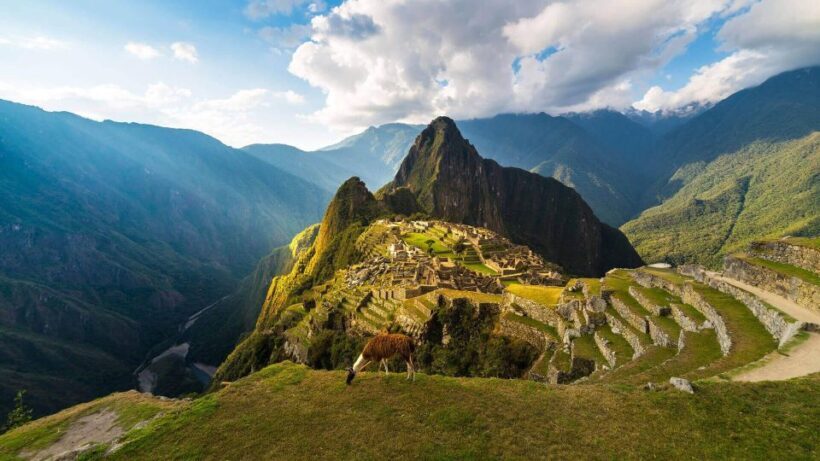7th wonder Machu Picchu + Huayna Picchu mountain - Key Points