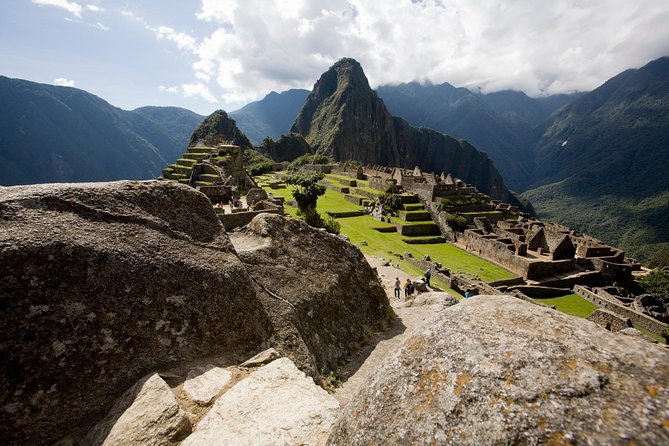8 Day Peru Ancestral Energies: Lima, Sacred Valley, Machu Picchu & Titikaka Lake - The Captivating Titikaka Lake