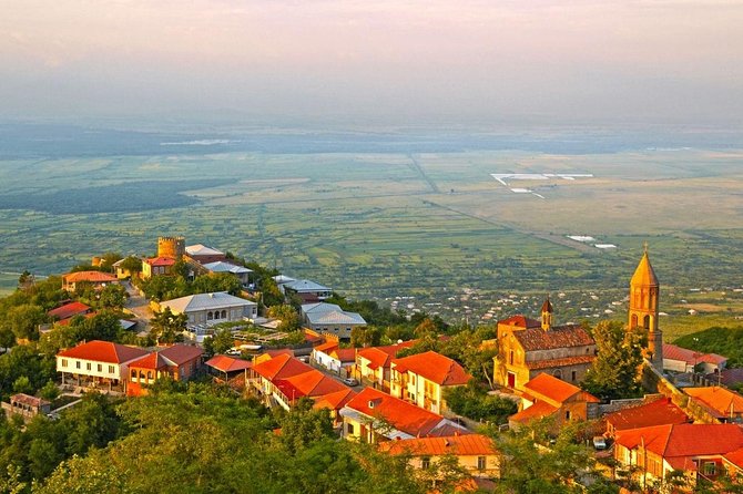 8-Day Private Tour around Georgia - Why Travelers Love This Tour