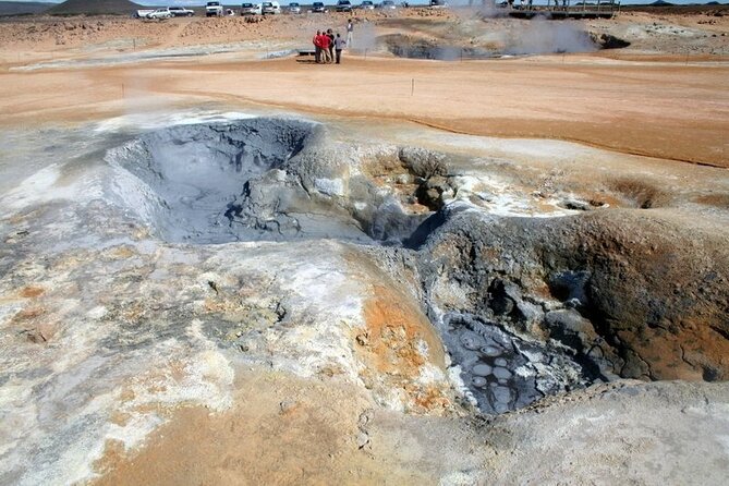 8-Days Guided Iceland Circle Tour From Reykjavík - Day 5: Discovering the Glaciers and Mountain Ranges