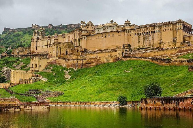 8 - Days Private Golden Triangle Tour with Amritsar - Authentic Encounters and Guided Insights