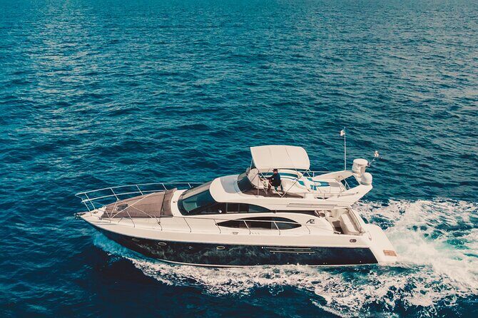 8-Hour Private 50' Azimut 2-Stop Tour to Cozumel Beach w/Food, Drinks & Snorkel - Who Will Love This Tour?