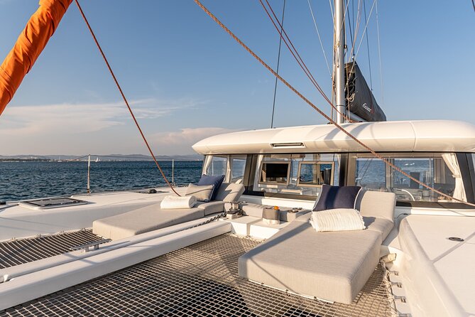 8 Hours Catamaran Charter in Malta - Key Points