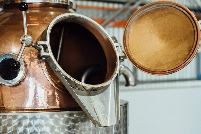 83 Islands Distillery & Sightseeing of Port Vila with Yumi Tours - Key Points