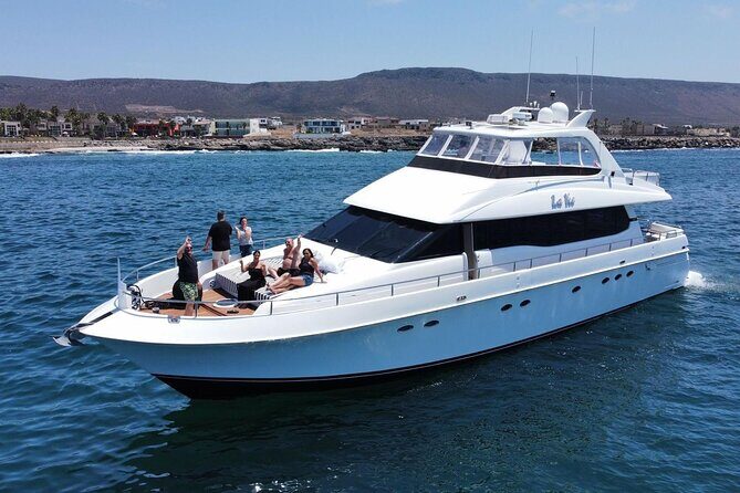 85 ft Lazzara Luxury Yacht Rental in Newport Beach - A Closer Look at the Yacht