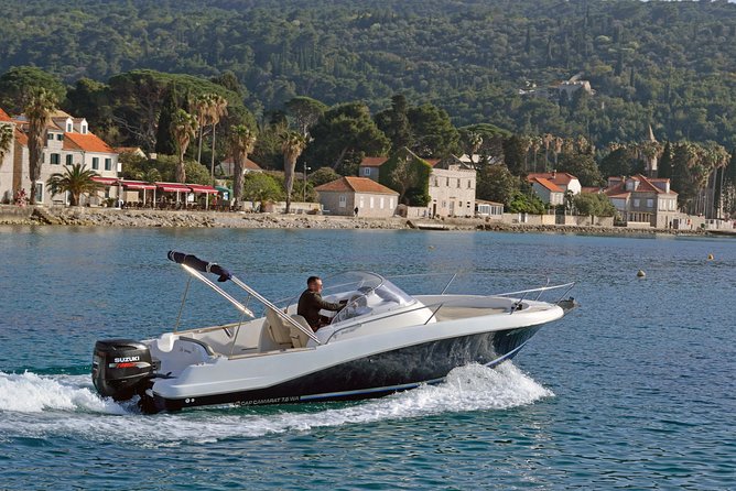 8h Trip With Jeanneau Cap Camarat 755WA - Boat and Capacity Details