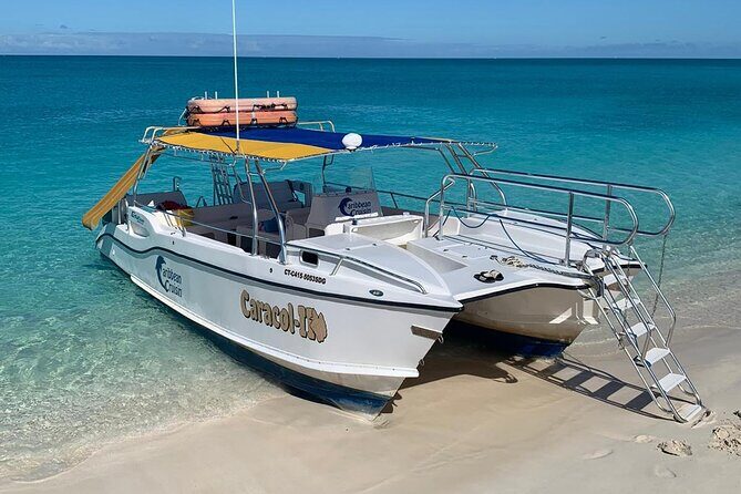 8HR Fullday Private Boat in Gracebay - Key Points