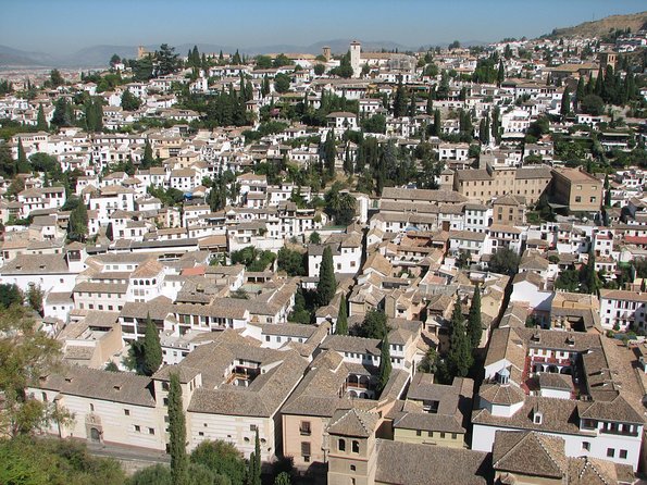 9-Day Tour: Madrid, Andalusia, Valencia & Barcelona From Madrid - Luggage Policy and Document Requirements