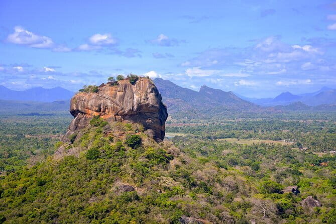 9 Days Dubai and Sri Lanka Combination Tour - Who Will Benefit Most?
