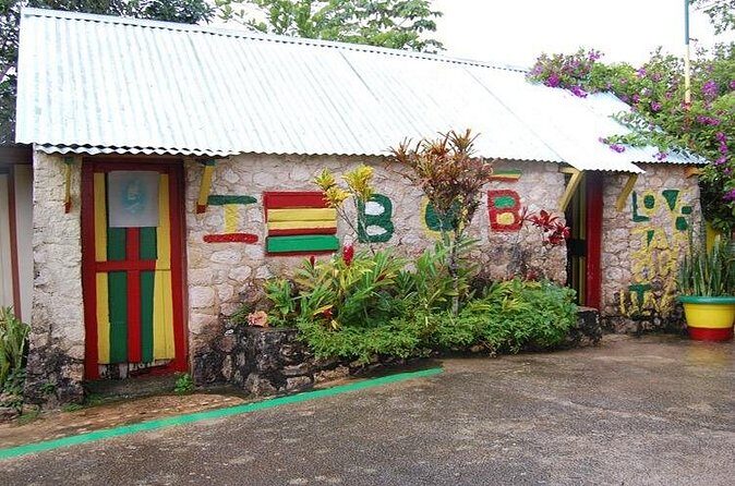 9 mile Bob Marley Musoleum Private Day Trip From Montego Bay - Exploring the Tour: A Closer Look