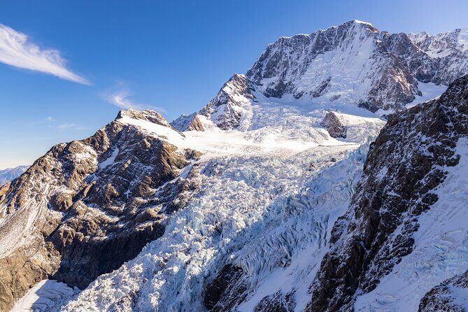 90 Minute private helicopter charter - Picnic amongst the Peaks - Who Will Love This Tour?
