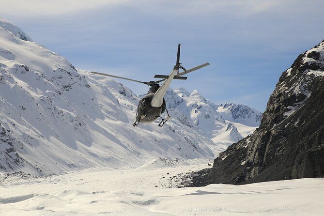 90 Minute private helicopter charter - Picnic amongst the Peaks - Frequently Asked Questions