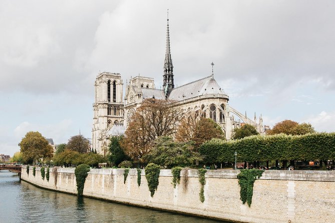 90 Minutes Notre Dame Exterior Semi Private Tour - A Closer Look at the Tour Experience