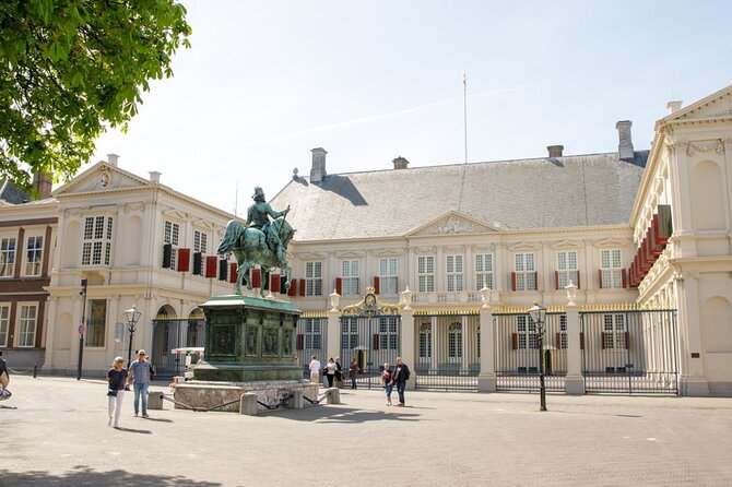 90 minutes Self Guided Walking Tour with puzzles in Den Haag - The Sum Up: Who Will Love This Experience?