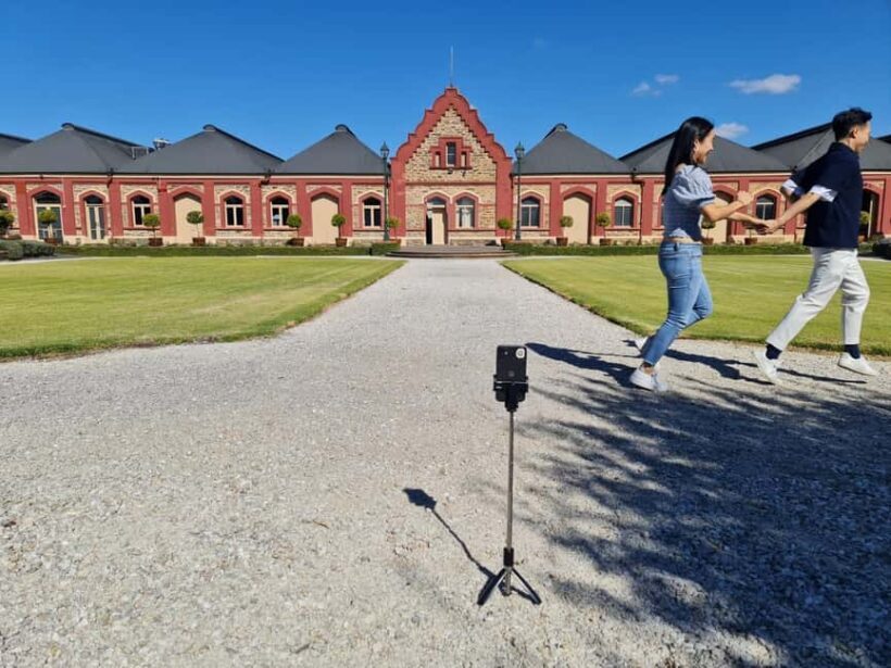 A Barossa Valley pickup: Wine and Heritage Tour, Local Guide - Key Points
