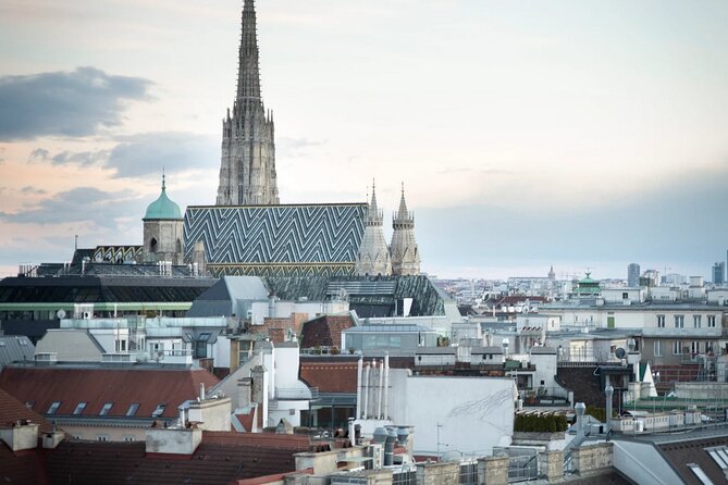 A Box for a Romantic Walk in the City Center of Vienna - Traveler Testimonials