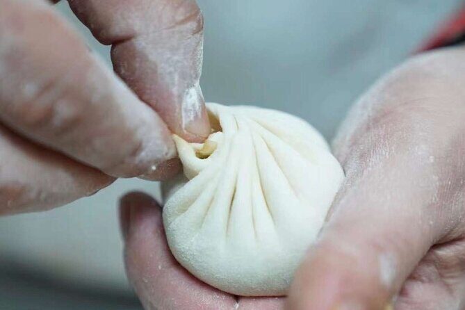 A Culinary Tour in Shanghai at Night - Authentic Night Food Tour in Shanghai: A Detailed Look