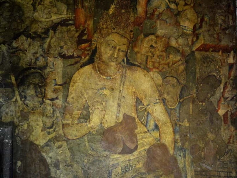 A Day Tour of Ajanta & Ellora Caves with Bibi Ka Maqbara - FAQ
