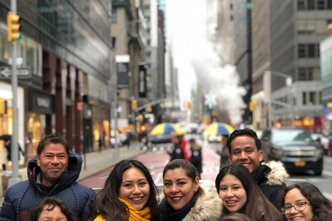 A day walking through New York in Spanish - Practical Details and Traveler Experience