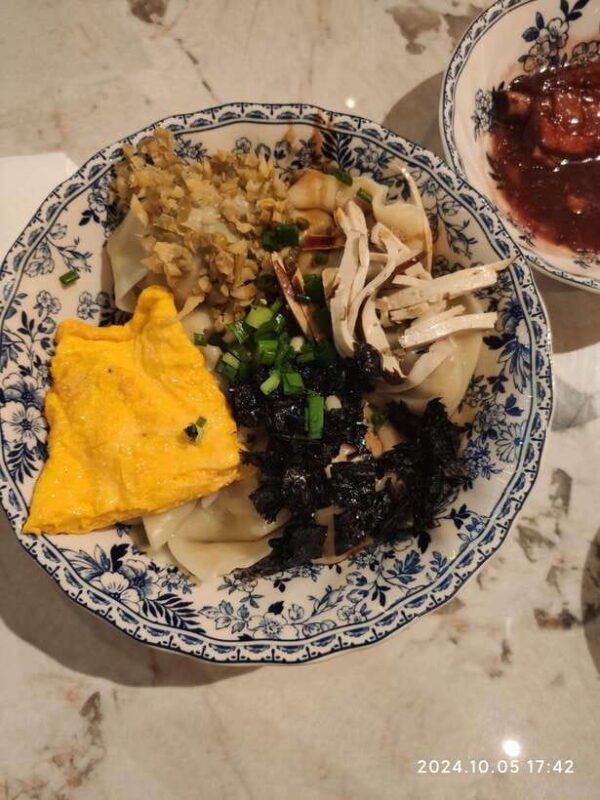 A Delicious Food Tour Through the Heart of the City - Whats Included and What’s Not