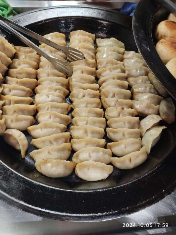 A Delicious Food Tour Through the Heart of the City - Why This Tour is a Great Choice