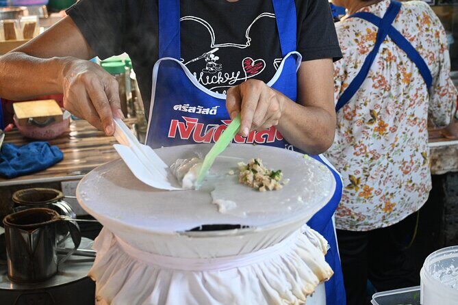 A Foodie's Dream Tour: The Tempting Taster Menu - Exploring Chiang Mai’s Street Food Scene in Depth