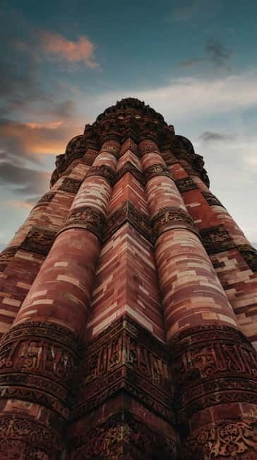 A full-day tour of Old & New Delhi Monument Express Entry - Who Will Appreciate This Tour?