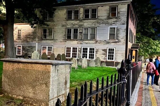 A Ghost Hunting Tour Specters and Apparitions in Salem - The Itinerary Breakdown: What to Expect