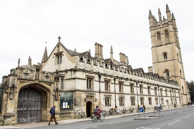 A Guide to the City of Dreaming Spires: A Self-Guided Audio Tour of Oxford - Key Points