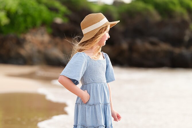 A Maui Beach Photoshoot in Wailea - Tailored Photo Sessions for Every Occasion