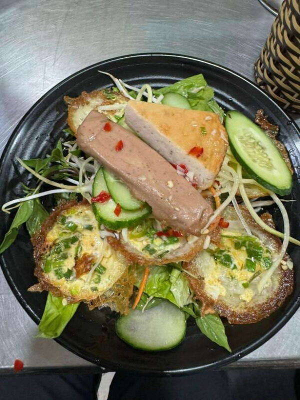 à Nng Private Street Food Tour With Beautiful Female Guide - What To Expect: A Closer Look at the Experience