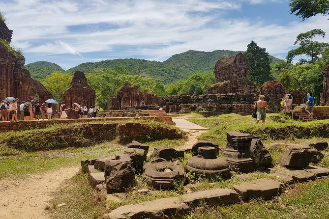 A Private Full Day Tour to My Son Sanctuary & Marble Moutains - Exploring the Day: From Ancient Temples to Mountain Views