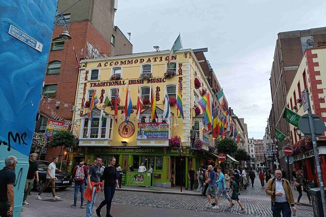 A Self-Guided Audio Tour of Dublin's Temple Bar - The Practical Aspects
