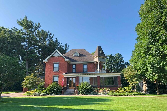 A Self-Guided Walking Audio Tour of Holland, Michigan - The Value of the Tour
