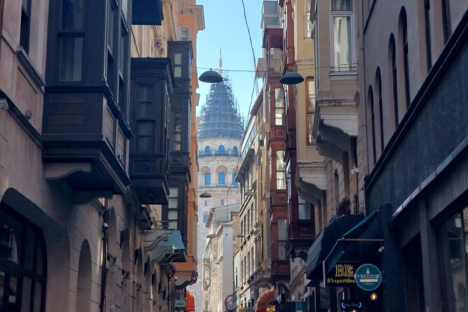 A Short Introduction of Istanbul, from Old Town to Karakoy! - Connecting Old Town with the Modern Waterfront: Eminonu & Galata Bridge