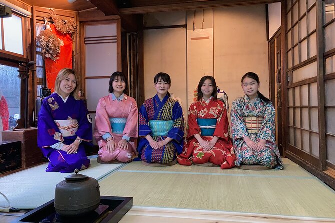 A Unique Antique Kimono and Tea Ceremony Experience in English - Traditional Kimono Rental