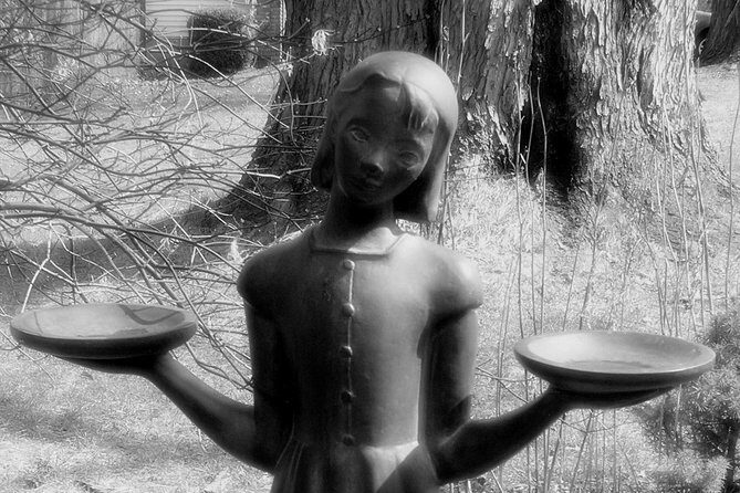 A Walk Through The Book "Midnight in the Garden of Good and Evil" - The Cost & Value: Is It Worth It?