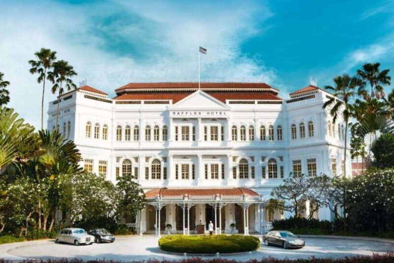 A Walking Tour of Singapores Heart with a Classic SG Meal - Tour Details and Practicalities