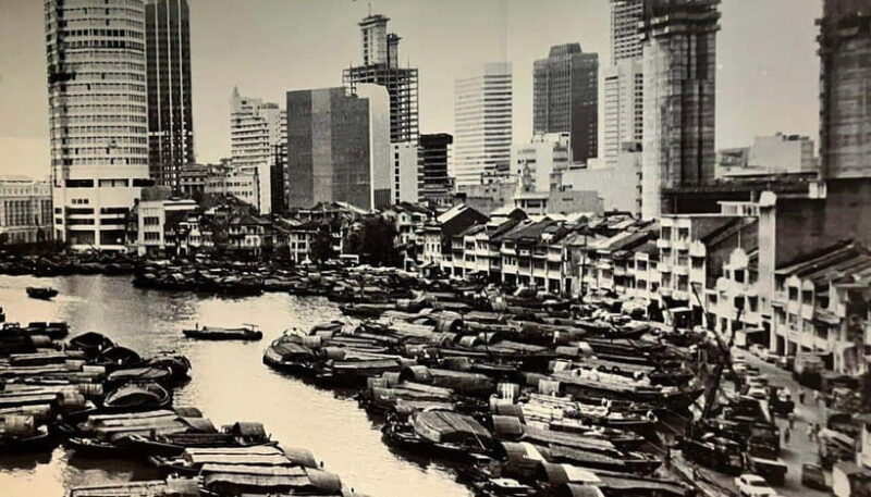 A Walking Tour of Singapores Heart with a Classic SG Meal - Authenticity, Comfort, and Convenience