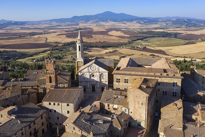 A Wine bliss in Montalcino, Montepulciano, Val d'Orcia - Authentic Experiences and Authenticity